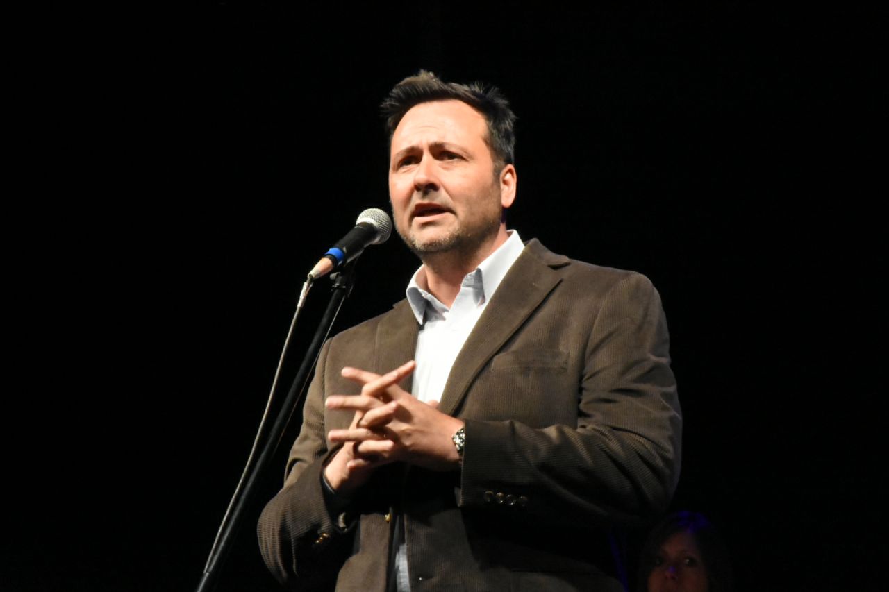 Aiola: "El que no entiende lo que es ser funcionario, debería ir al ...